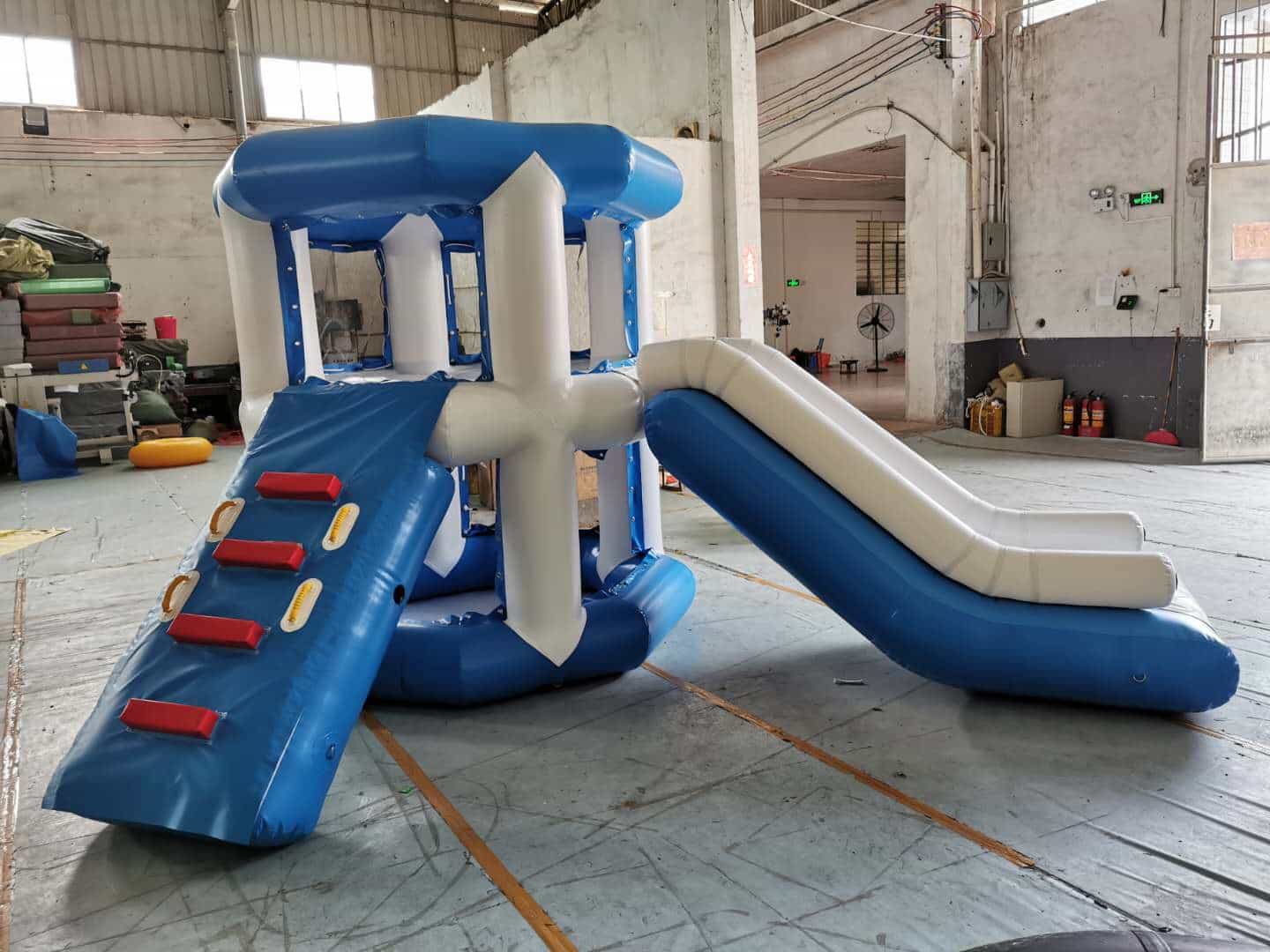 Inflatable Ice World Slide Climb - Minyefun