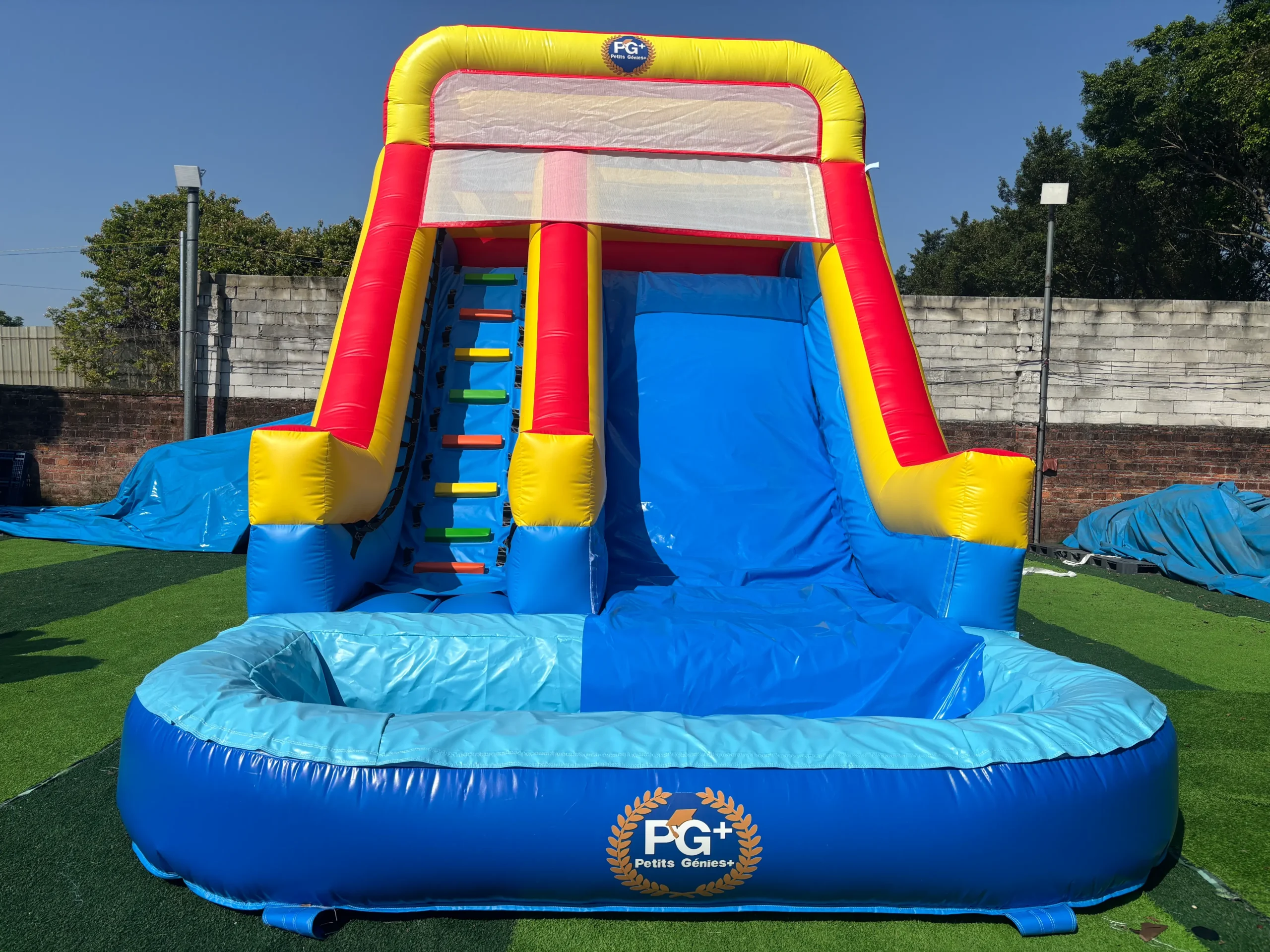 Commercial Inflatable Water Slide with Large Splash Pool - Minyefun